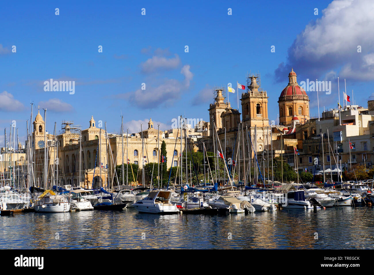 Senglea church hi-res stock photography and images - Alamy