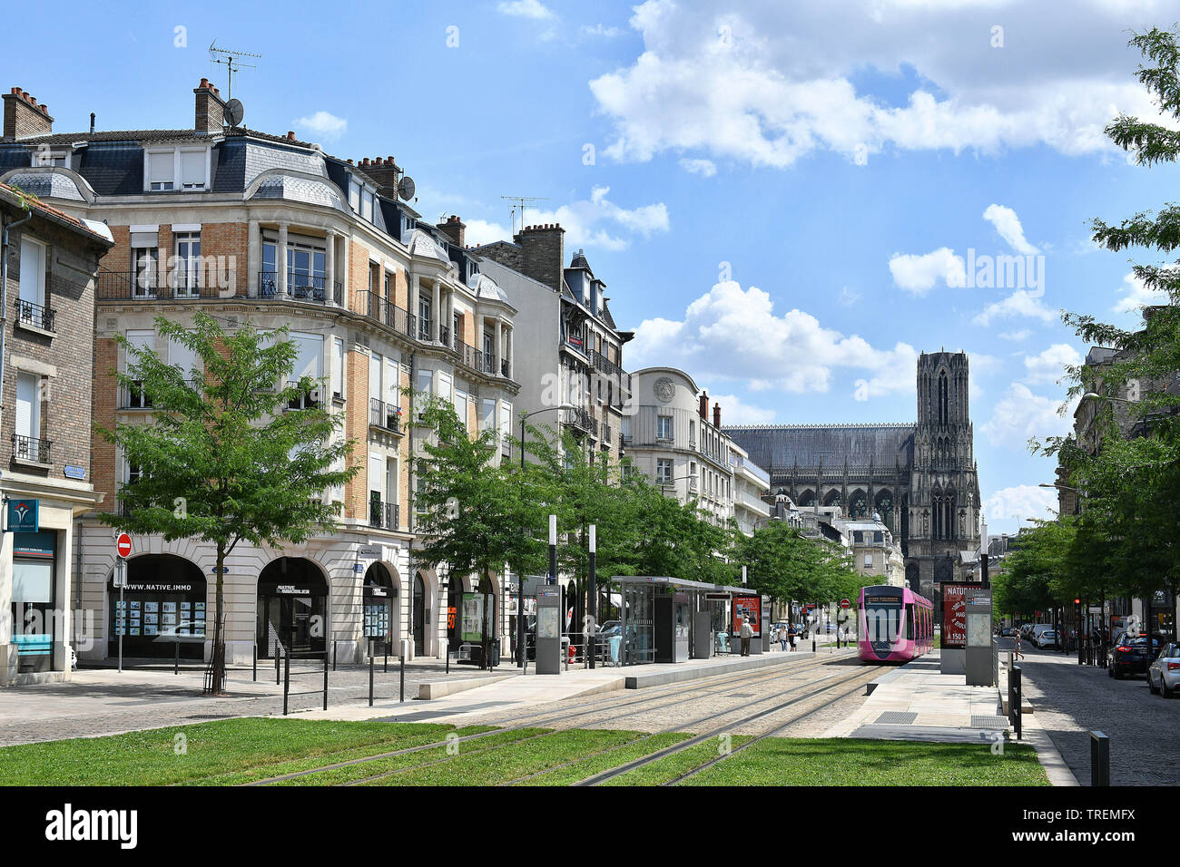 Reims (north-eastern France): building facades along “cours Langlet ...