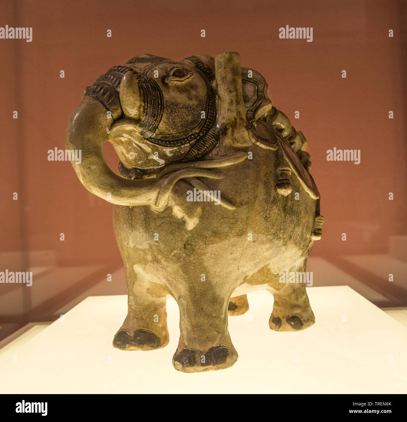 Zoomorphic Lim Pot. Stoneware. Angkor period, 12th-13th centuries CE ...