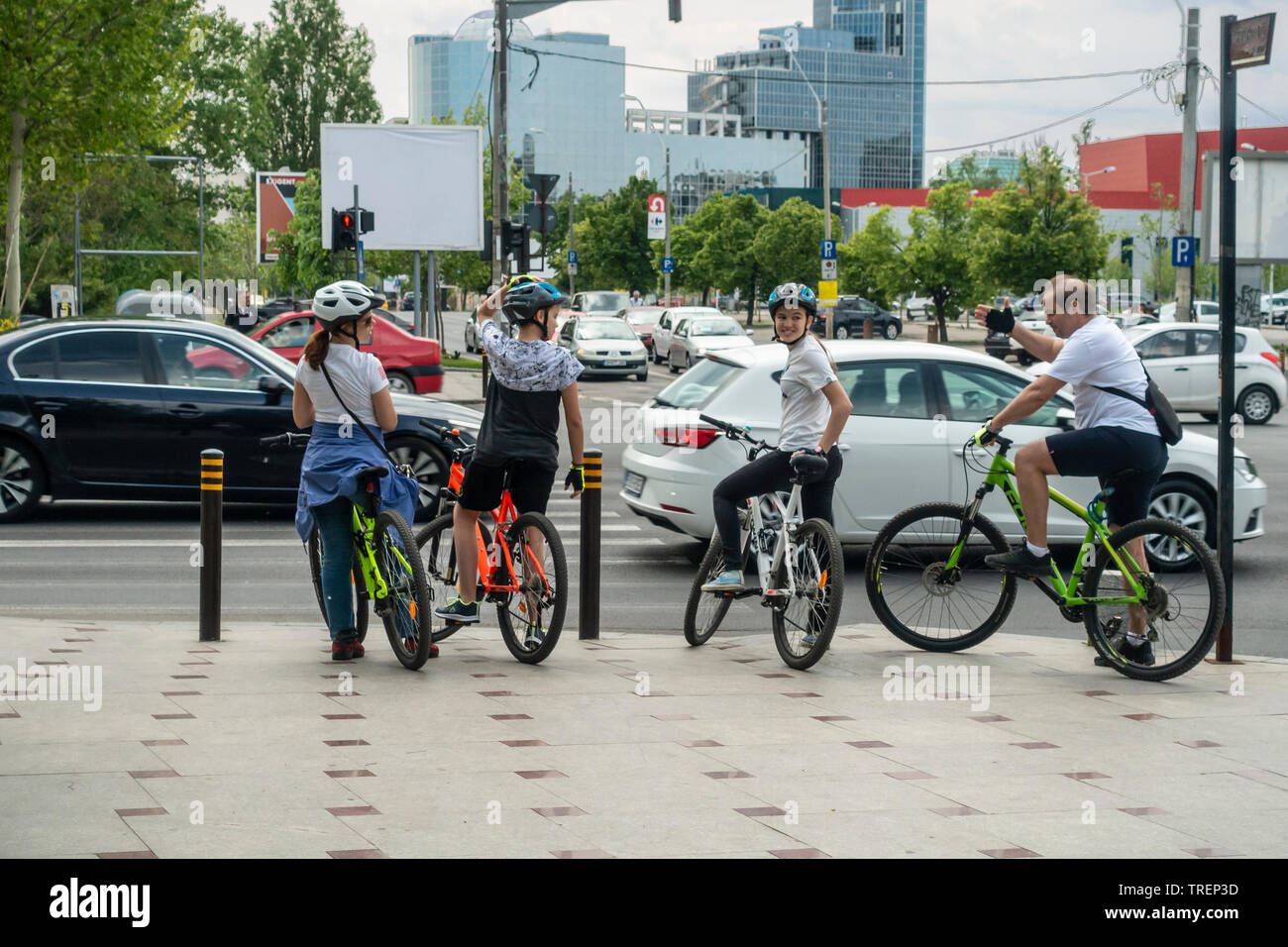 Cycling busy road hi-res stock photography and images - Alamy