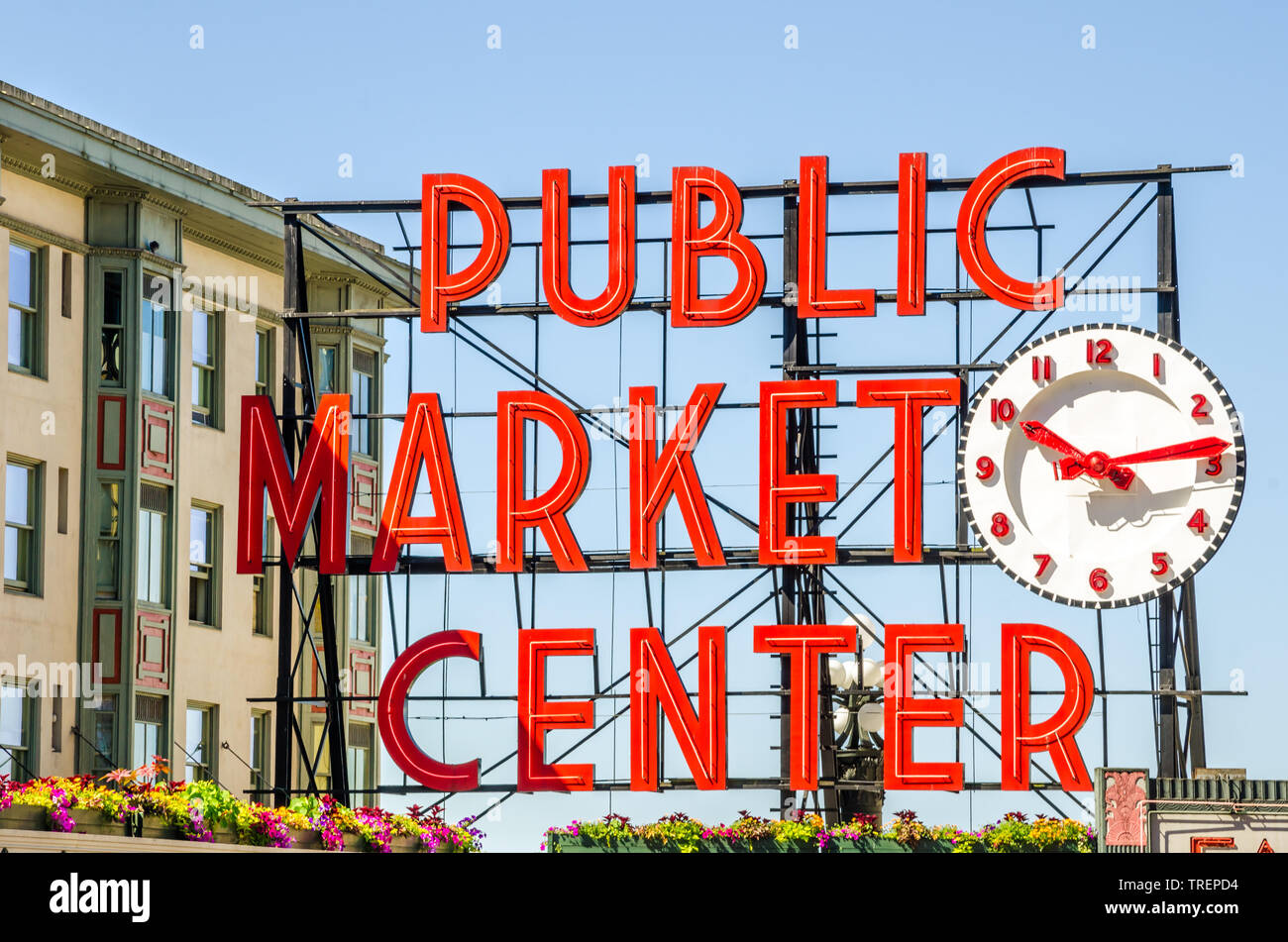 Pike place market sign hi-res stock photography and images - Alamy