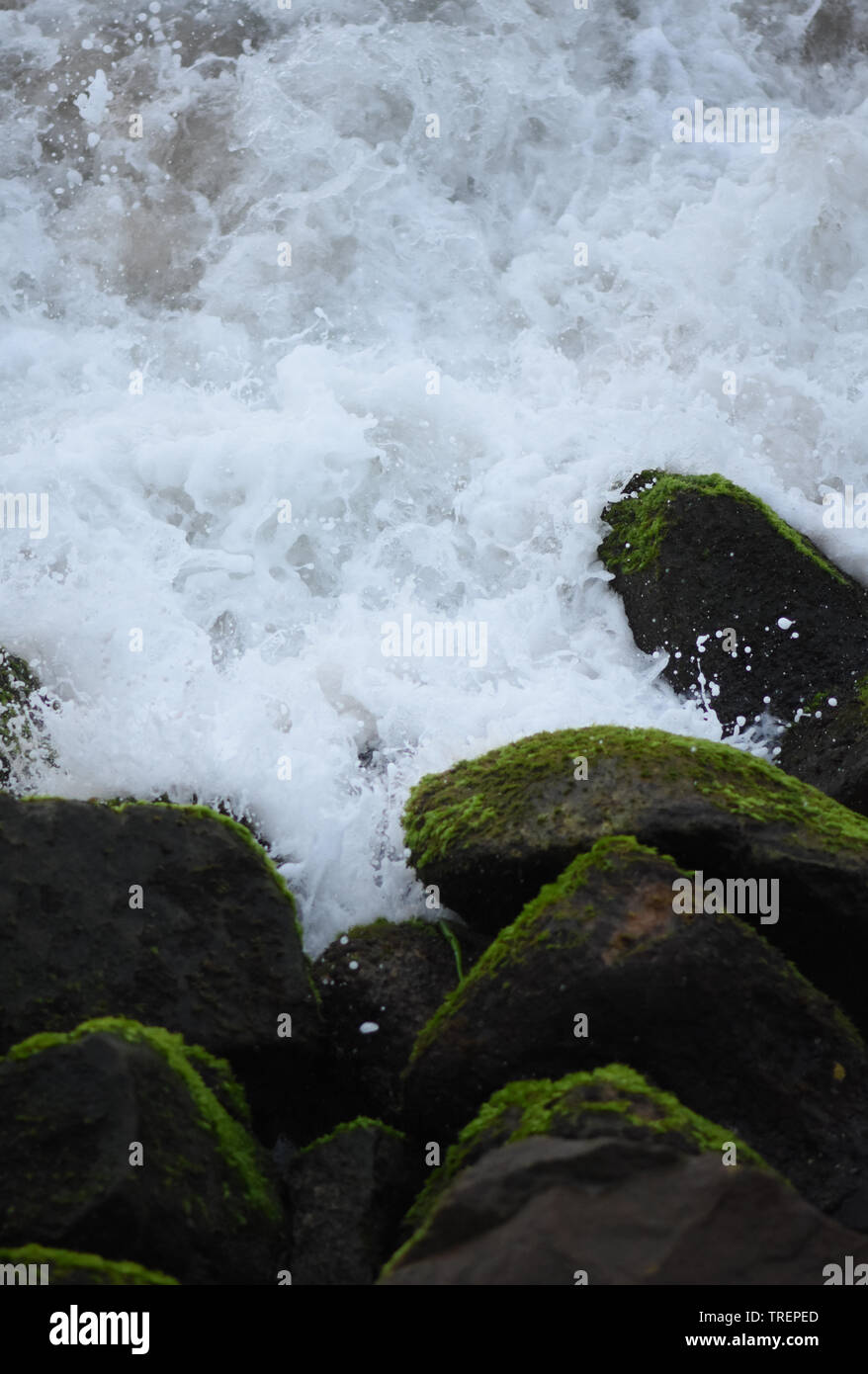 Rocking waves hi-res stock photography and images - Alamy