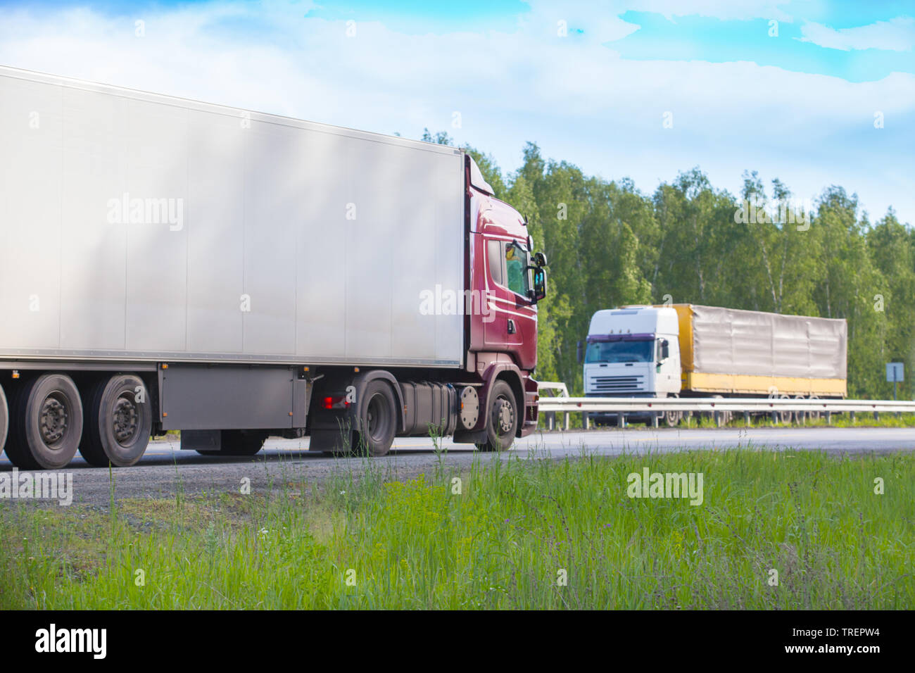 Two trailers hi-res stock photography and images - Alamy