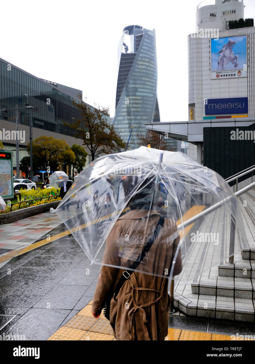 Wet day in japan hi-res stock photography and images - Alamy