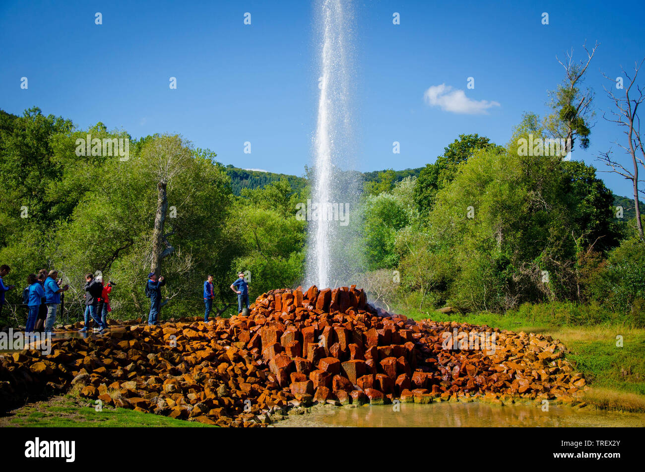 Biggest geyser hi-res stock photography and images - Alamy