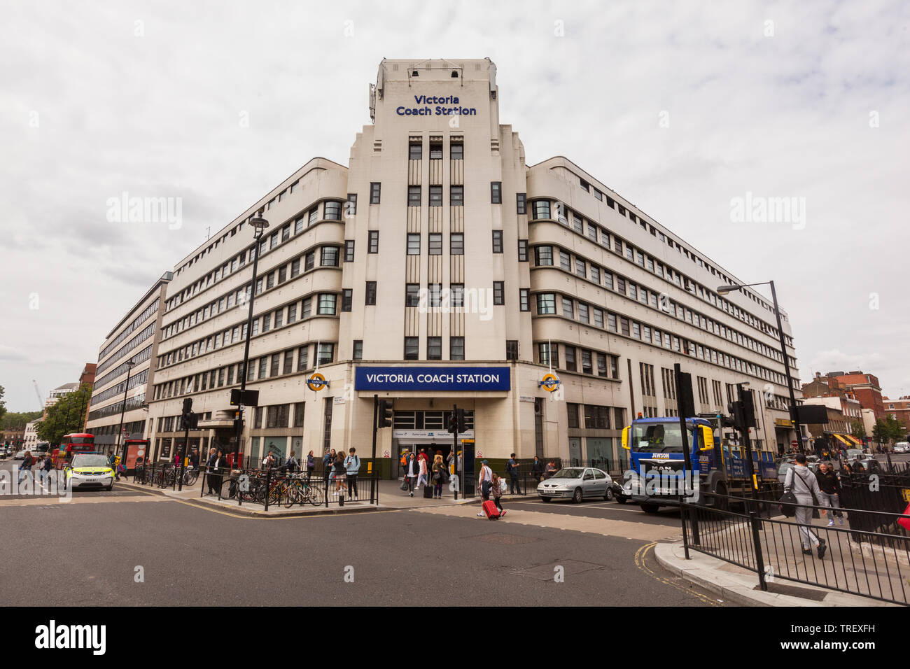 Victoria coach station, London, England, United Kingdom Stock Photo - Alamy