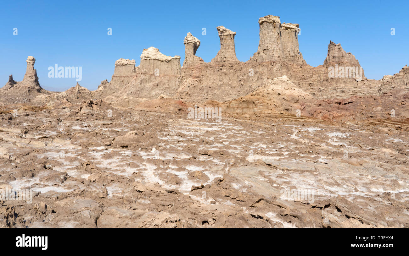 Dallol ethiopia people hi-res stock photography and images - Alamy