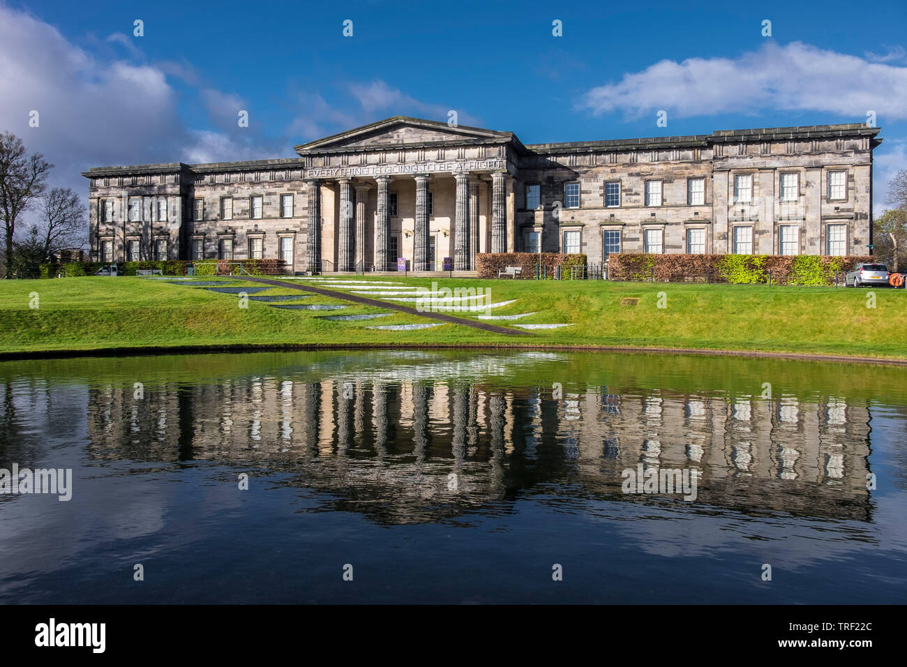 Modern and classical architecture hi-res stock photography and images ...