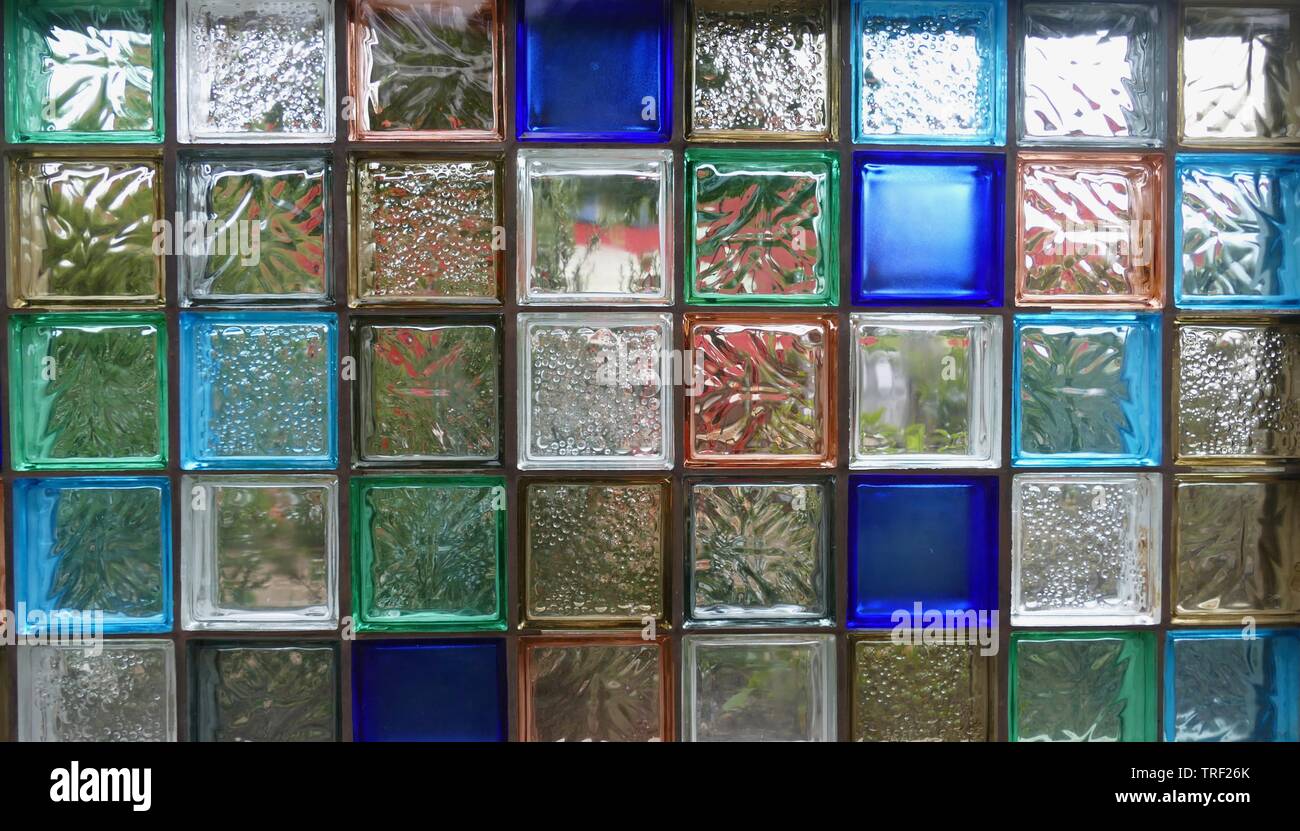 glass block screen wall Stock Photo - Alamy