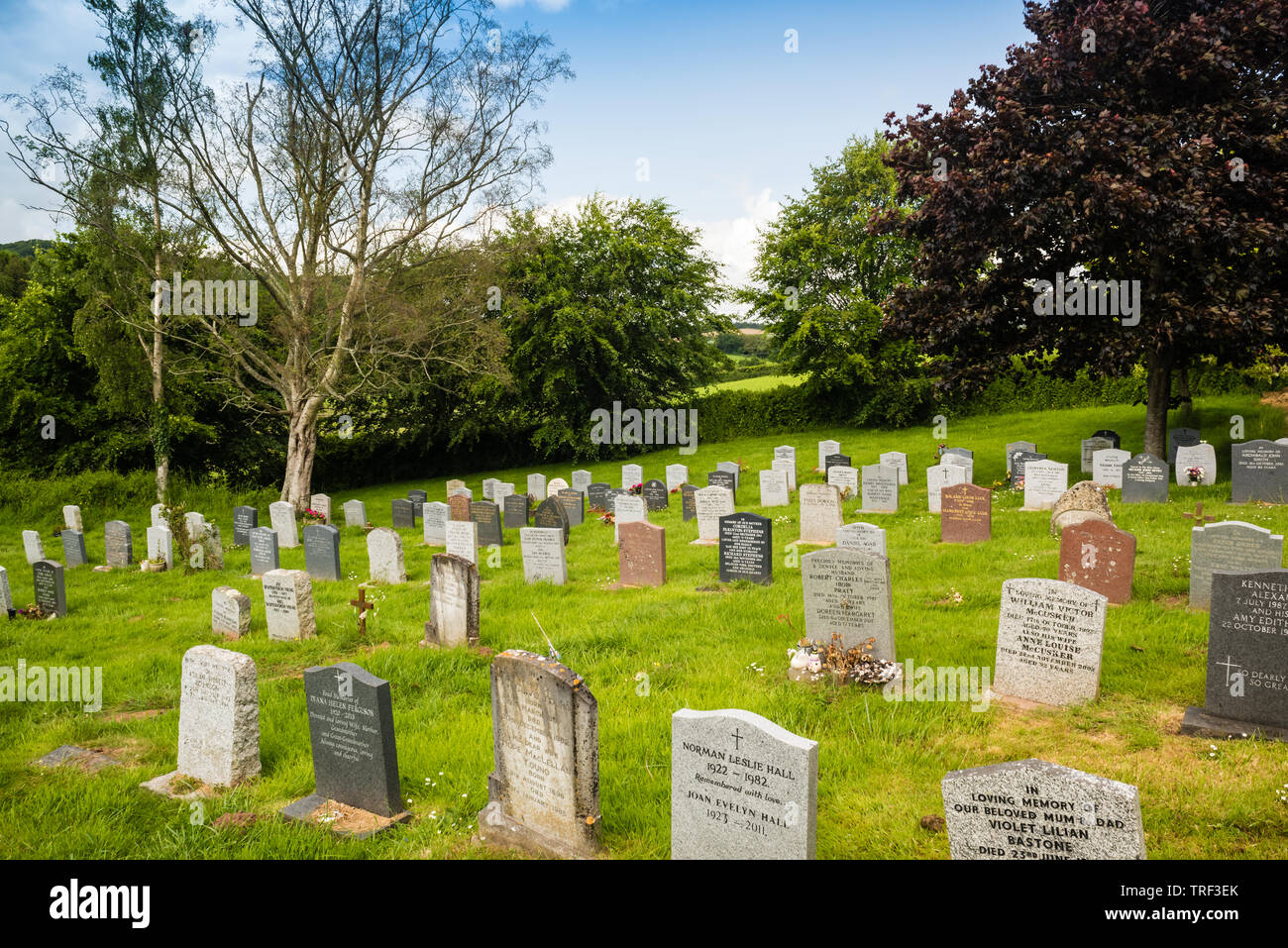 English Churchyard High Resolution Stock Photography and Images - Alamy