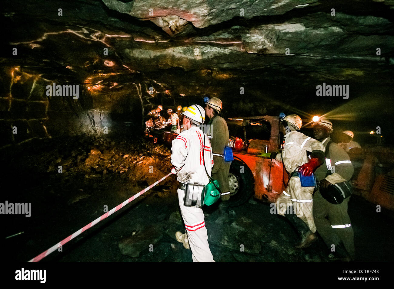 African miner underground hi-res stock photography and images - Alamy