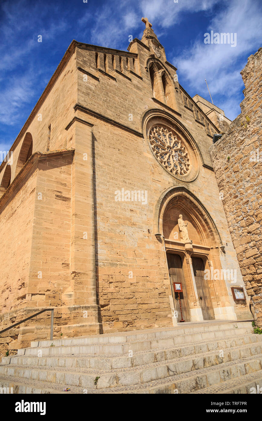 Parish church of Saint James in Alcudia, Majorca Stock Photo - Alamy