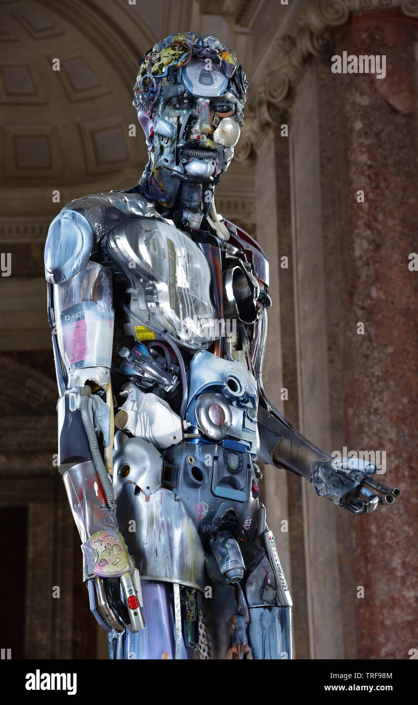 Mechanical statue made of recycled material, a temporary art ...