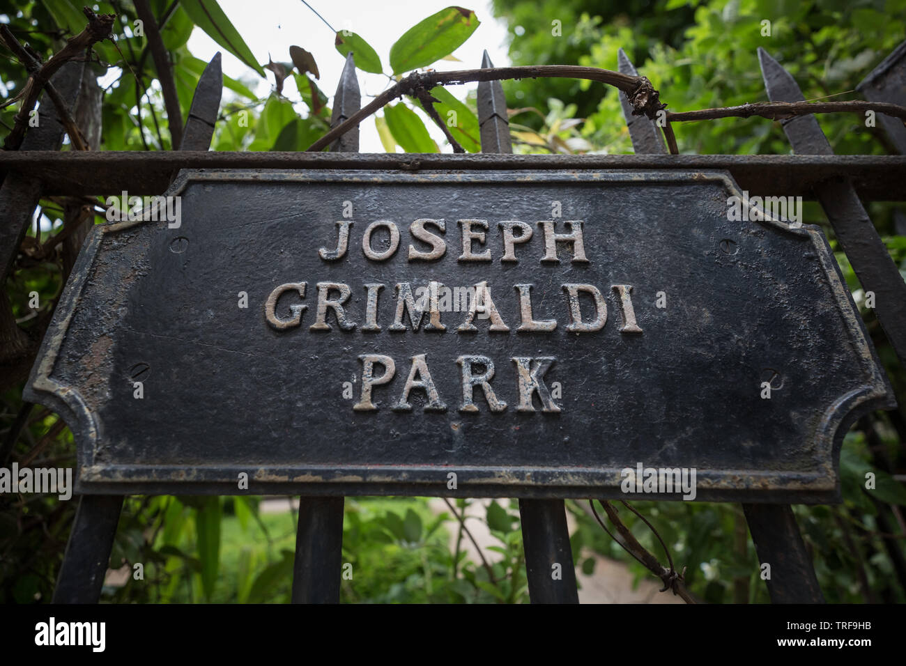 Annual Joseph Grimaldi Clown Memorial Day gathering at his grave in ...