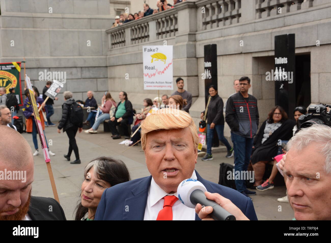 Political spoof hi-res stock photography and images - Alamy