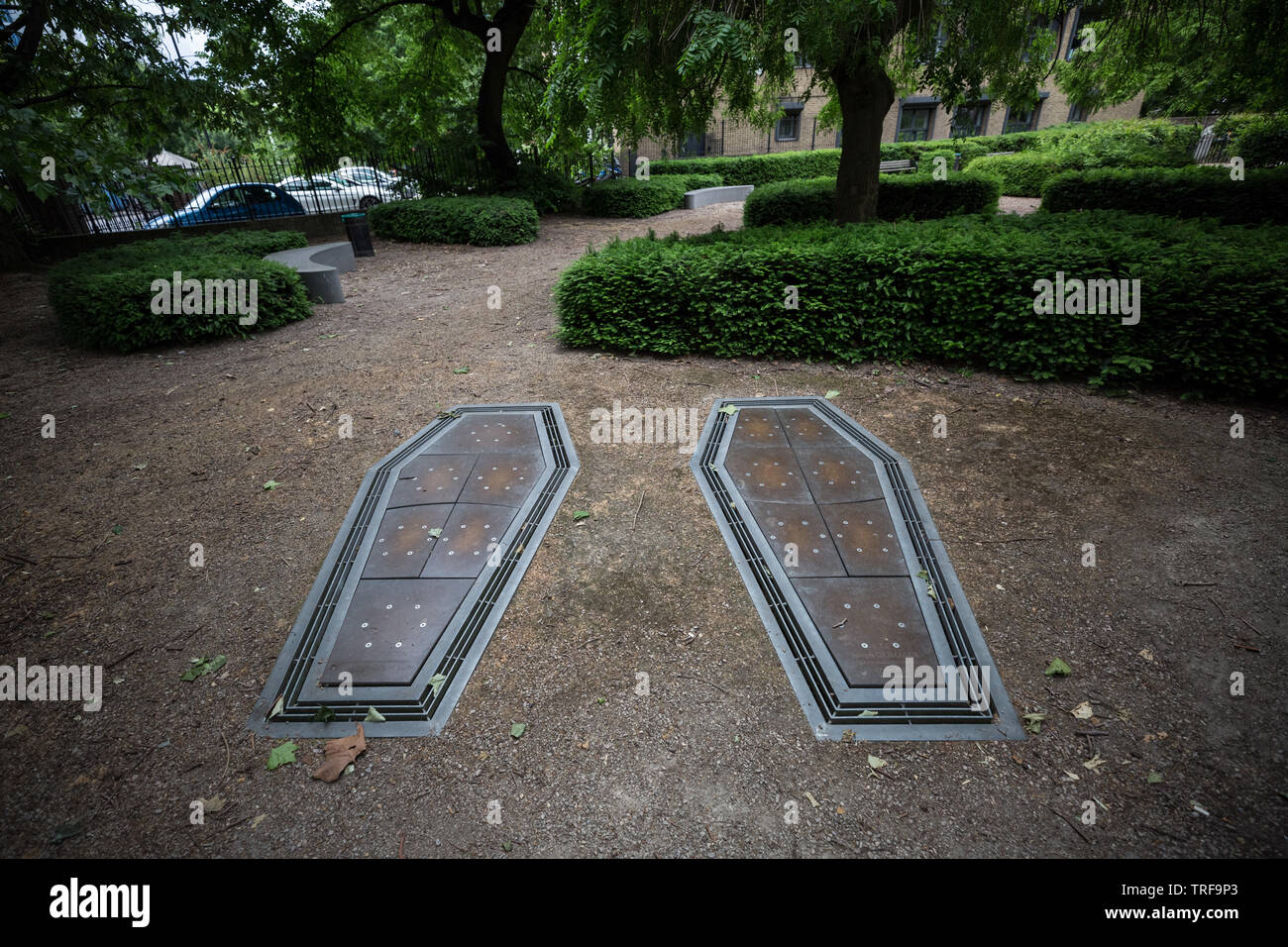 Annual Joseph Grimaldi Clown Memorial Day gathering at his grave in ...