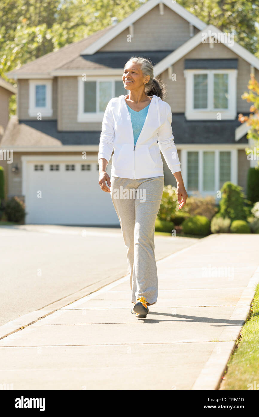 Mature women walking exercise hi-res stock photography and images - Alamy