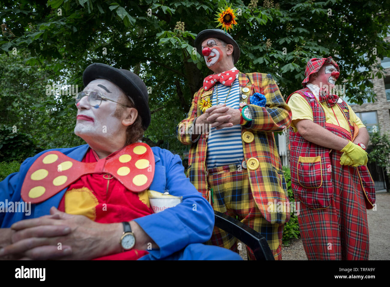 Annual Joseph Grimaldi Clown Memorial Day gathering at his grave in ...