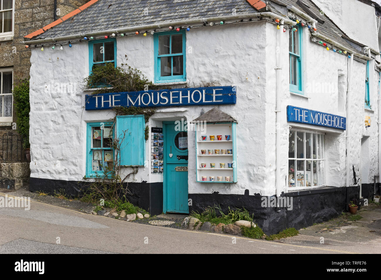 Mousehole, Cornwall, UK. The Mousehole shop at Mousehole Stock Photo ...