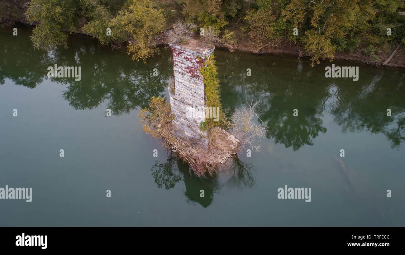 Unusual view of tree hi-res stock photography and images - Alamy