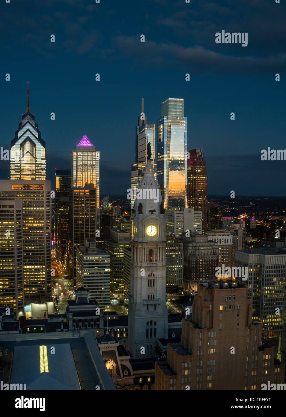 DOWNTOWN SKYLINE PHILADELPHIA PENNSYLVANIA USA Stock Photo - Alamy