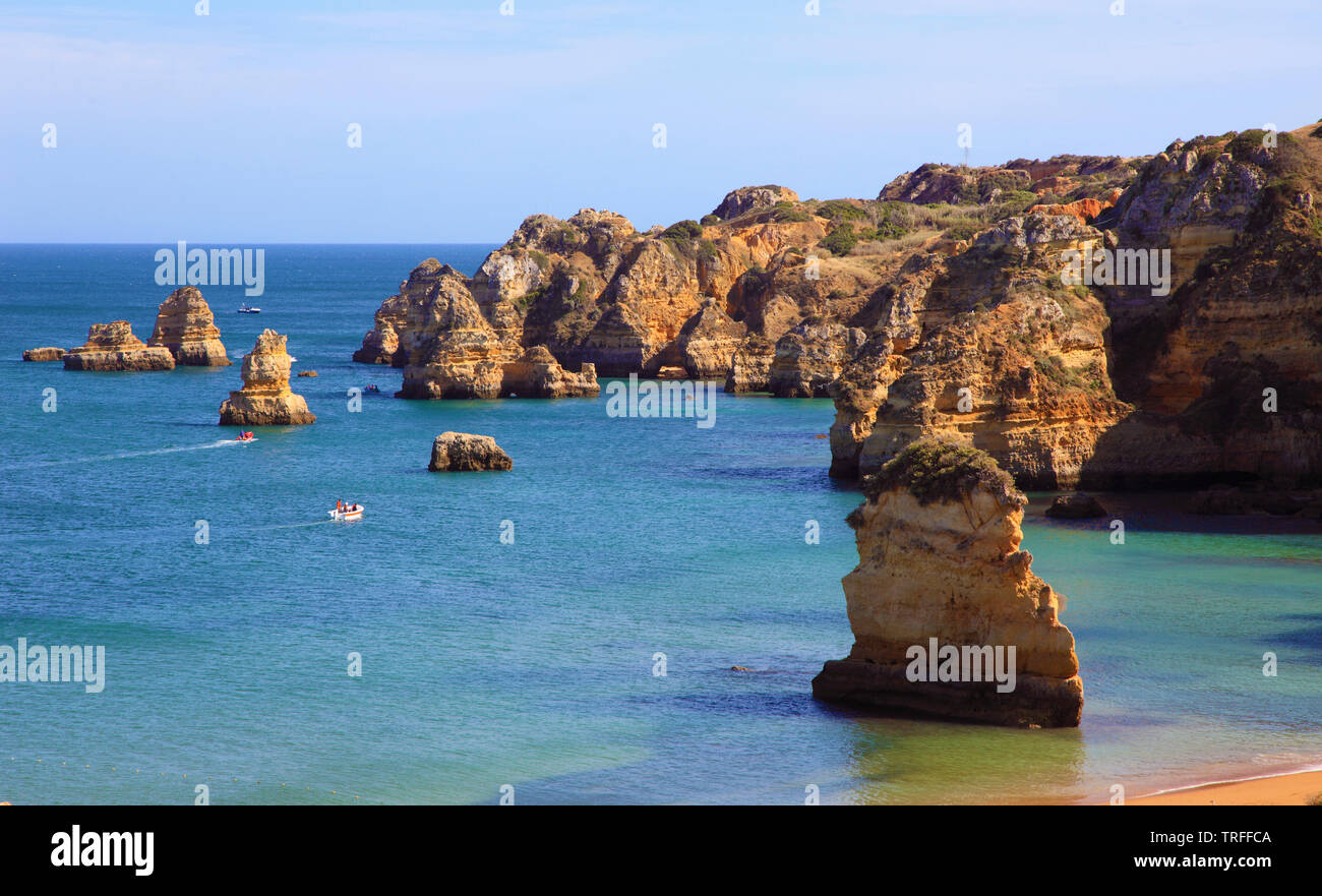 Praia da dona ana hi-res stock photography and images - Alamy