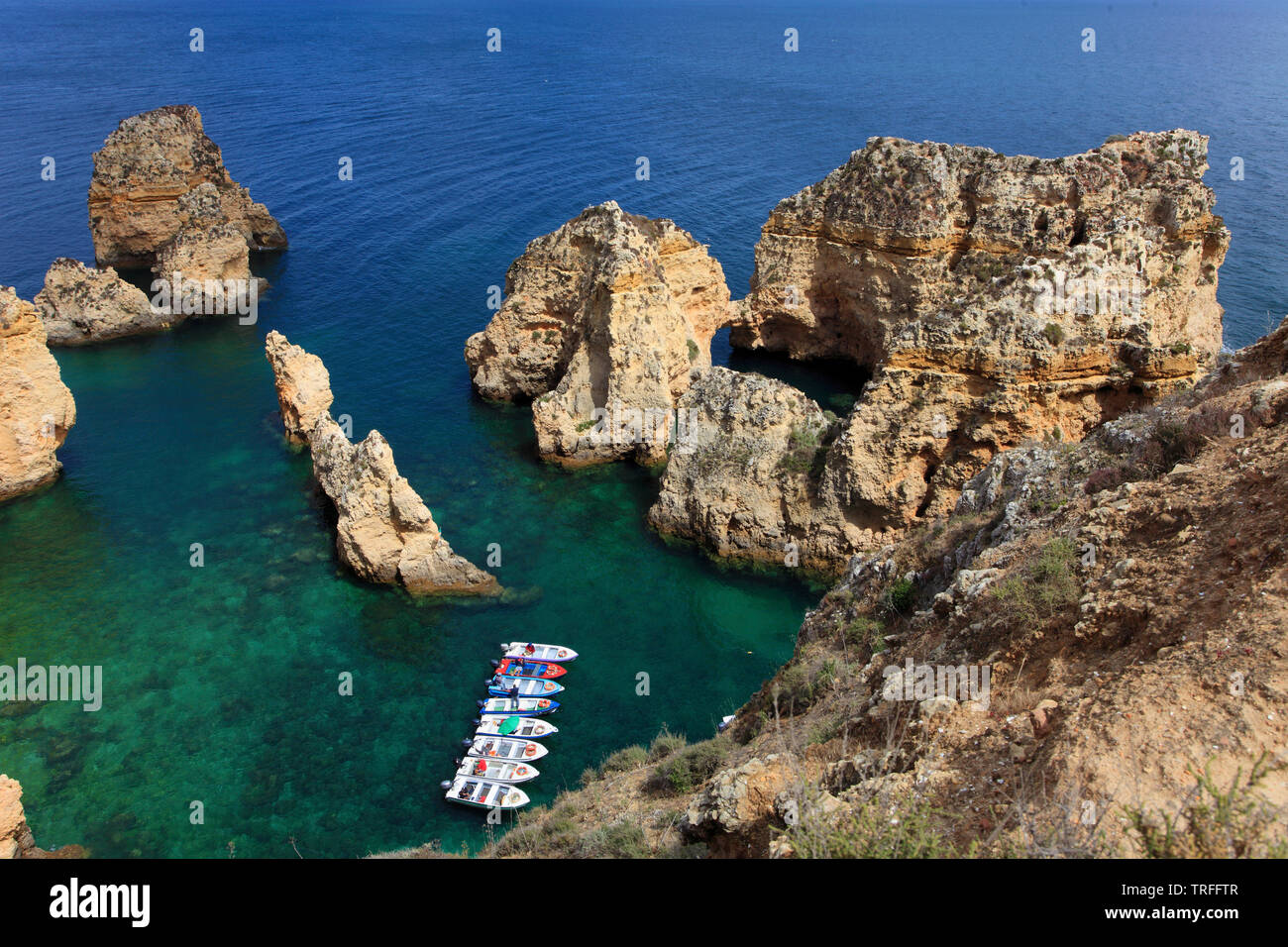 Portugal, Algarve, Lagos, Ponta da Piedade, cliffs, scenery, boats ...