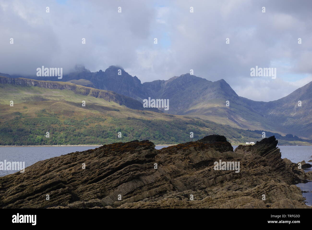 Black Cuillins, Mountain Ridge from Loch Slapin on a Cloudy Autumn Day ...