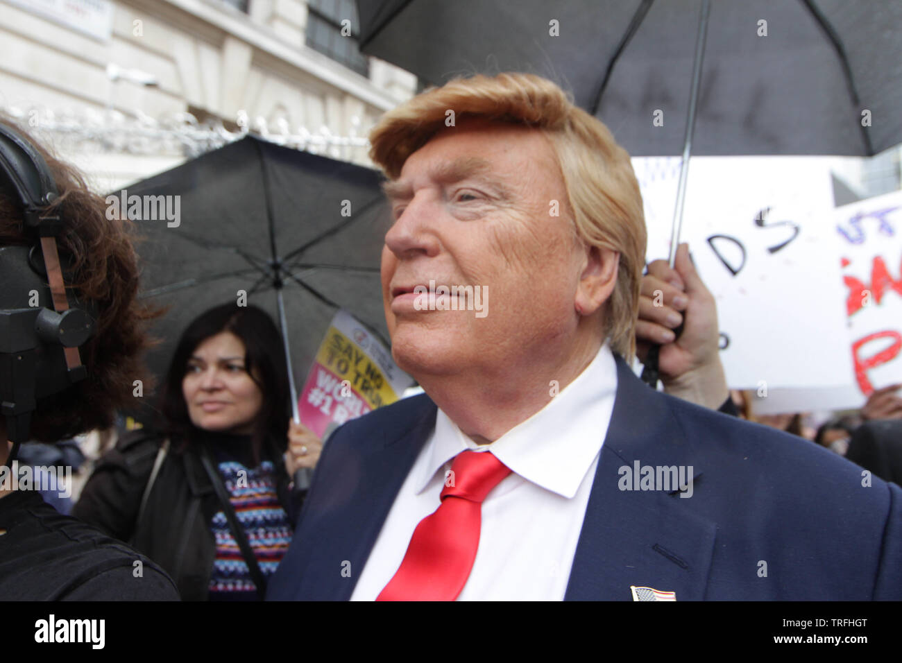 Trump lookalike hi-res stock photography and images - Alamy