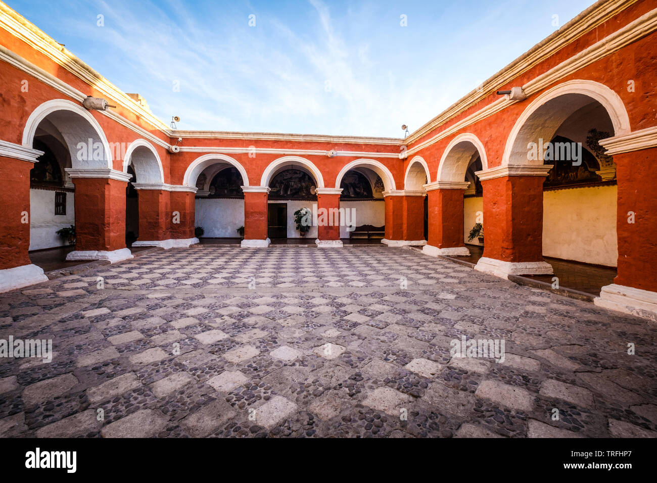 Main Cloister or Claustro Mayor at Monastery of Santa Catalina de Siena ...