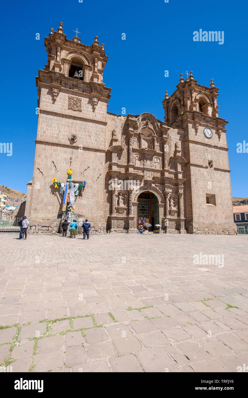 Catedral de puno hi-res stock photography and images - Alamy
