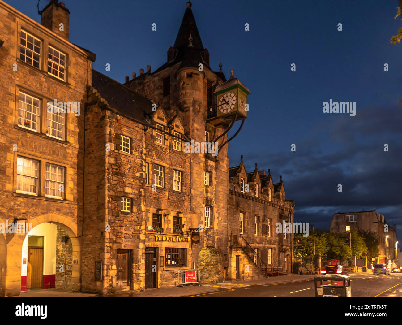 Old tolbooth edinburgh hi-res stock photography and images - Alamy