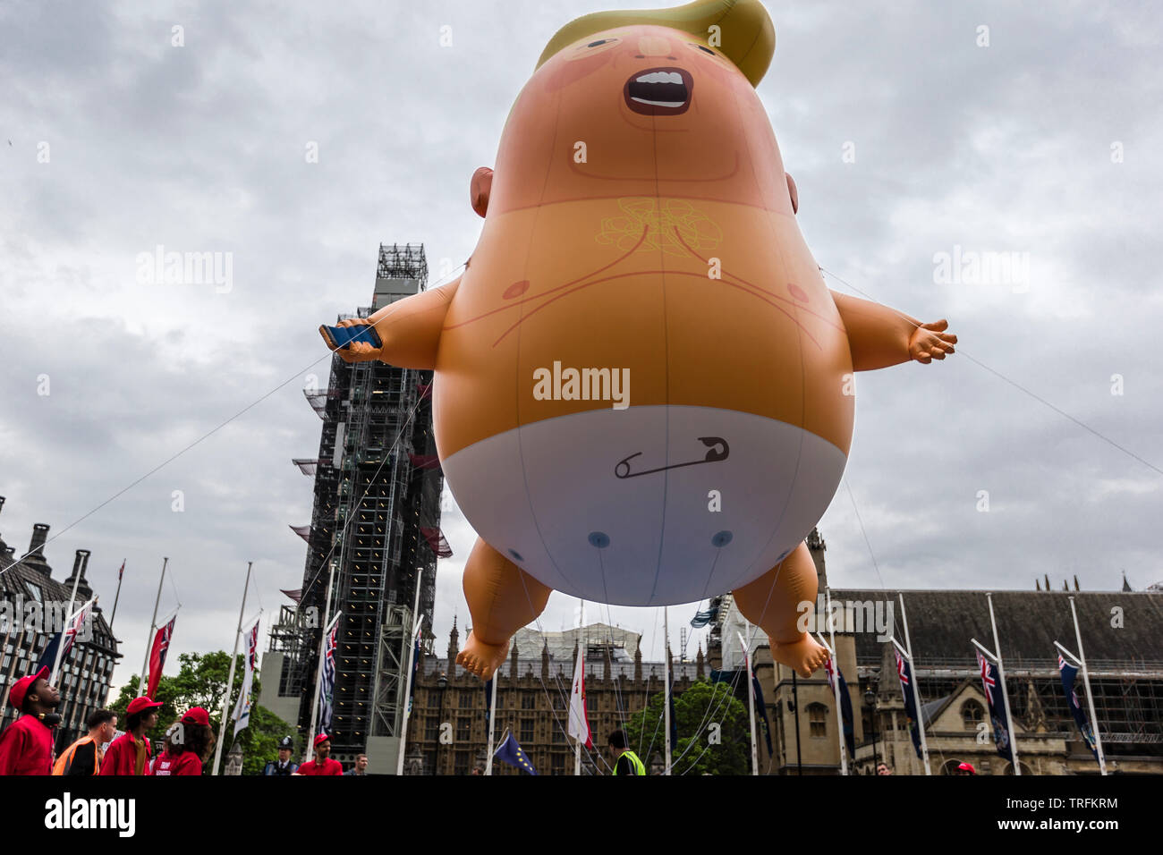 A baby Trump floats in Parliament Square during Donald Trump's State ...