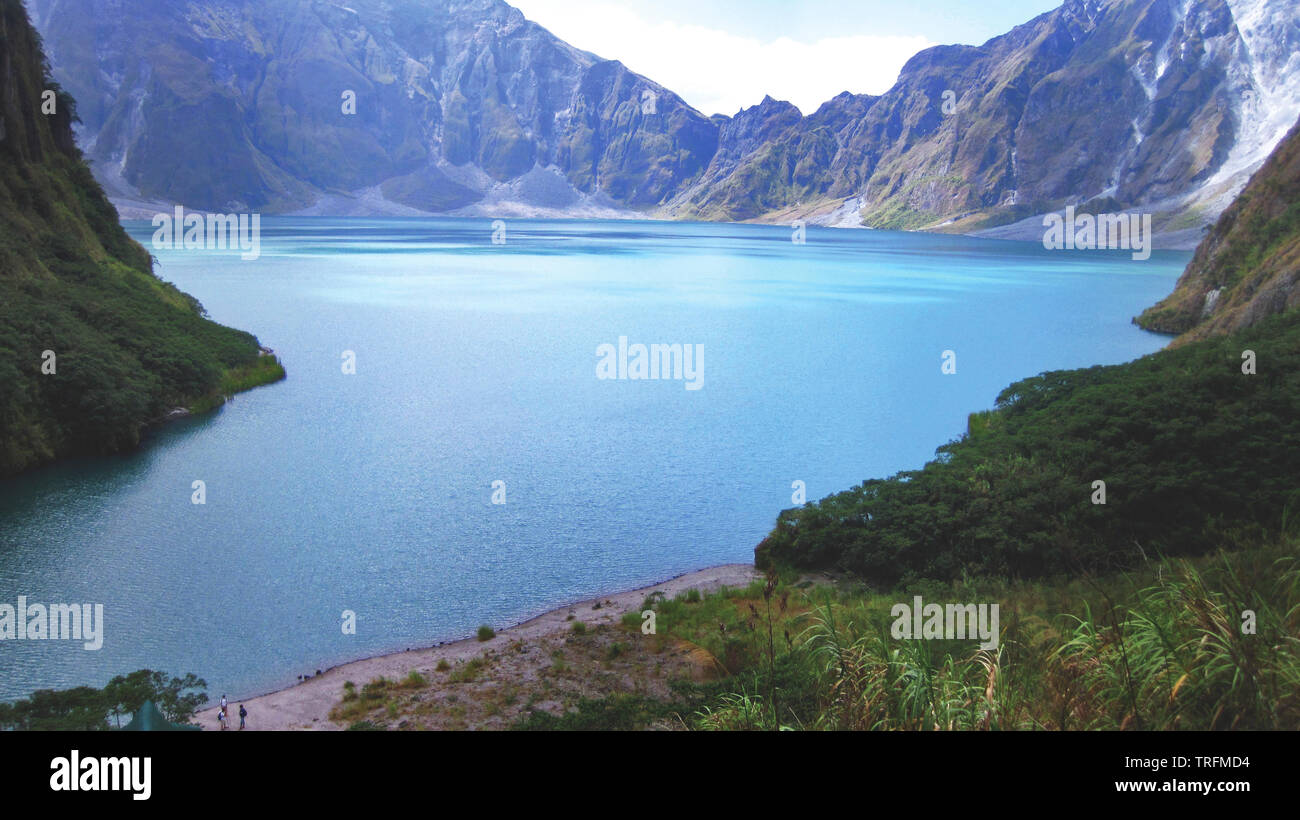 The shoreline of the lake to view the deepest lake in the Philippines ...