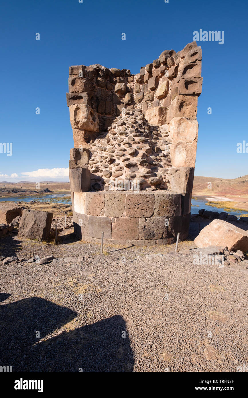 Impressive pre-Inca burial tower called chullpa with the Lake Umayo in ...