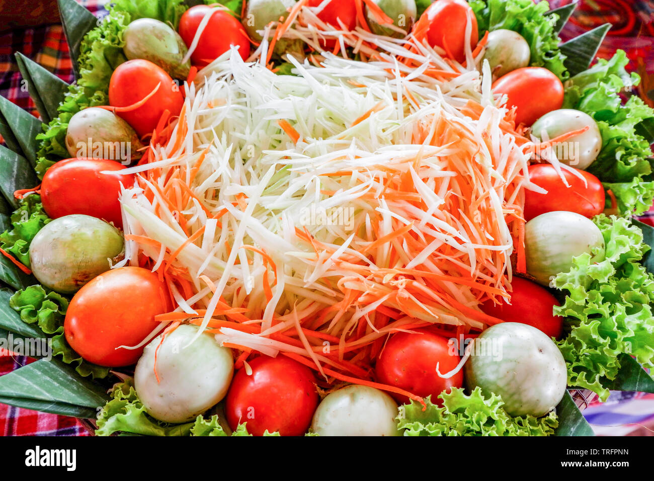 sliced papaya shredded / Make for cook papaya salad thai food Stock ...