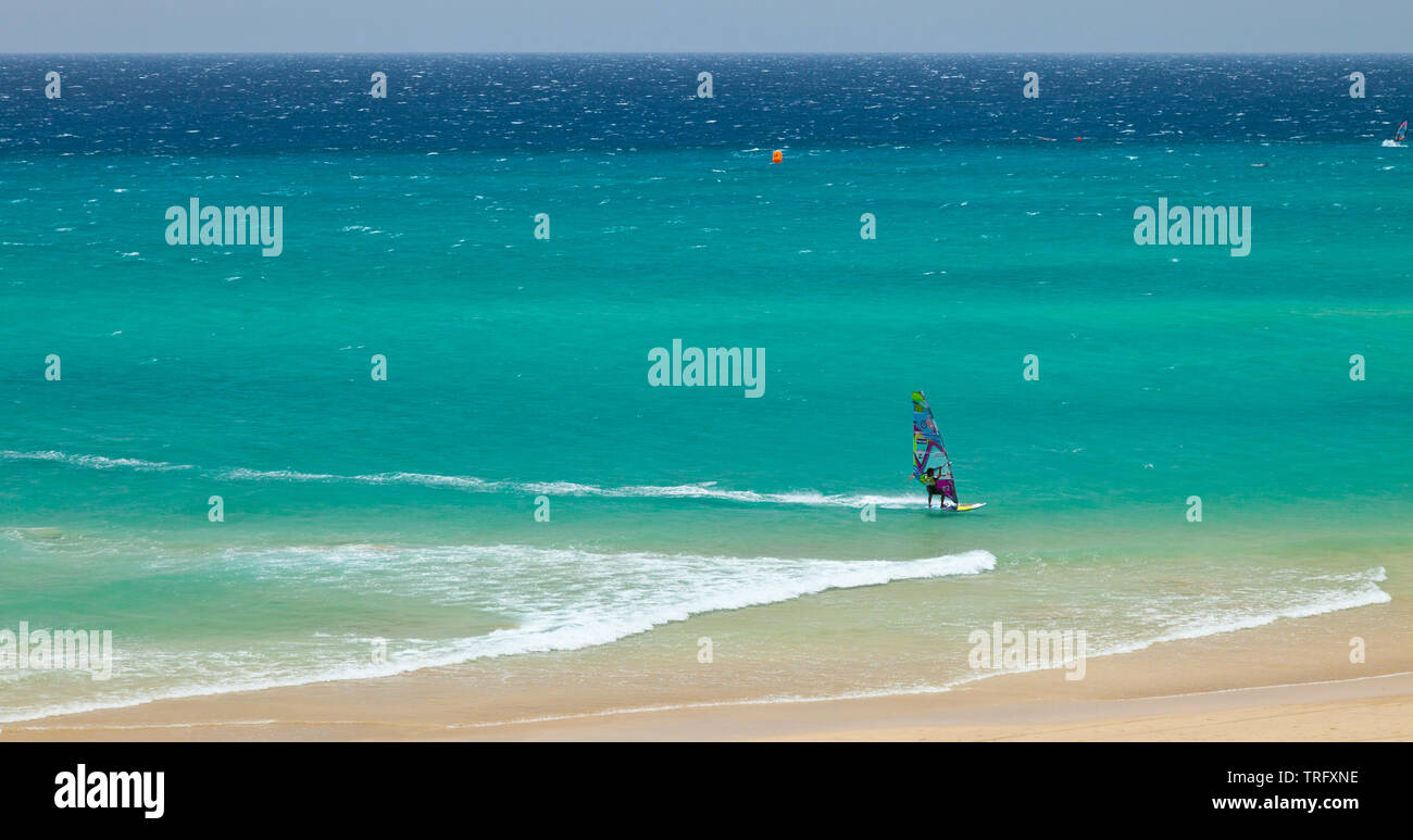 Windsurf. Playa de Sotavento. Península de Jandía. Isla Fuerteventura ...