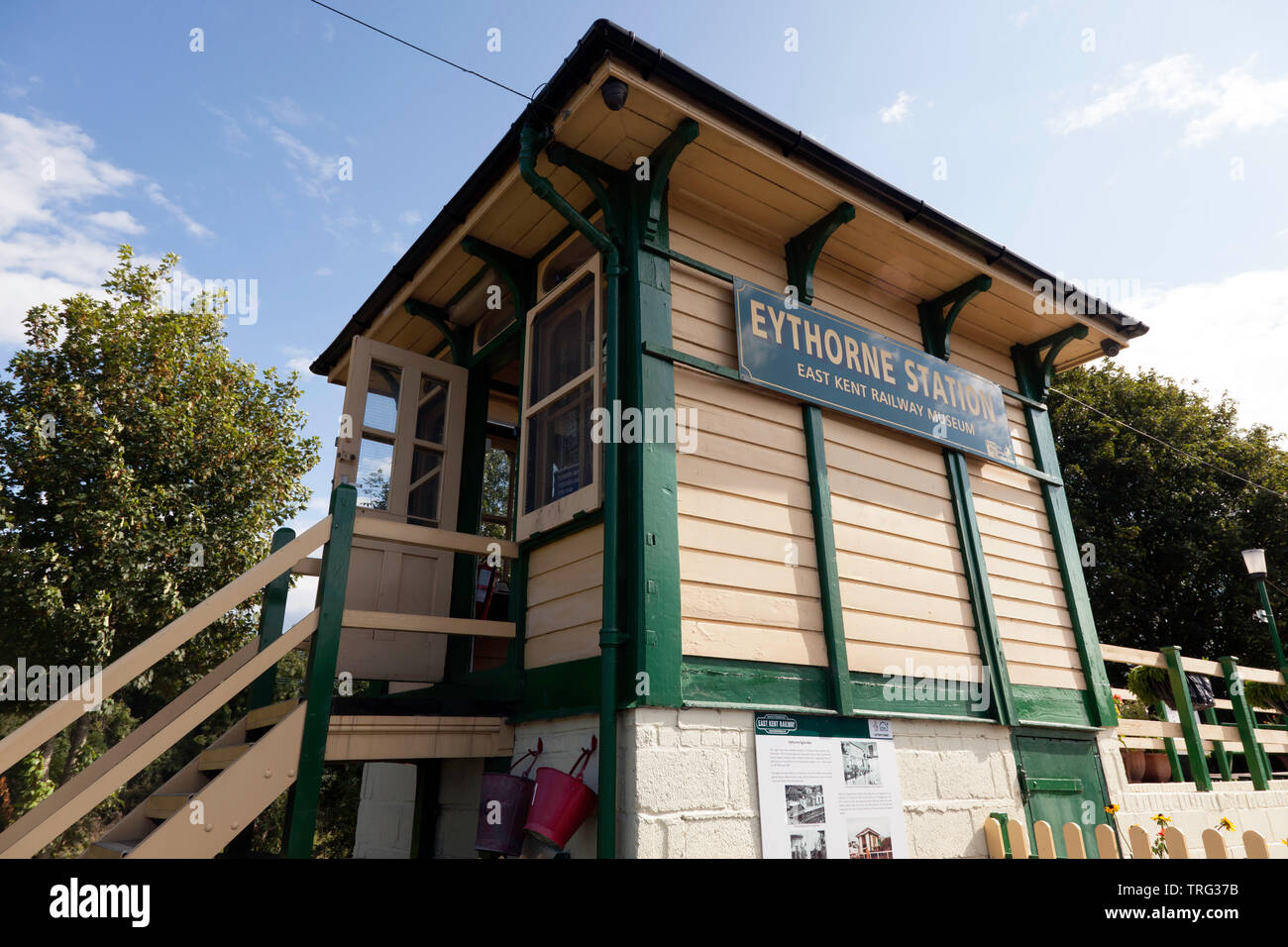 Eythorne station signal box hi-res stock photography and images - Alamy