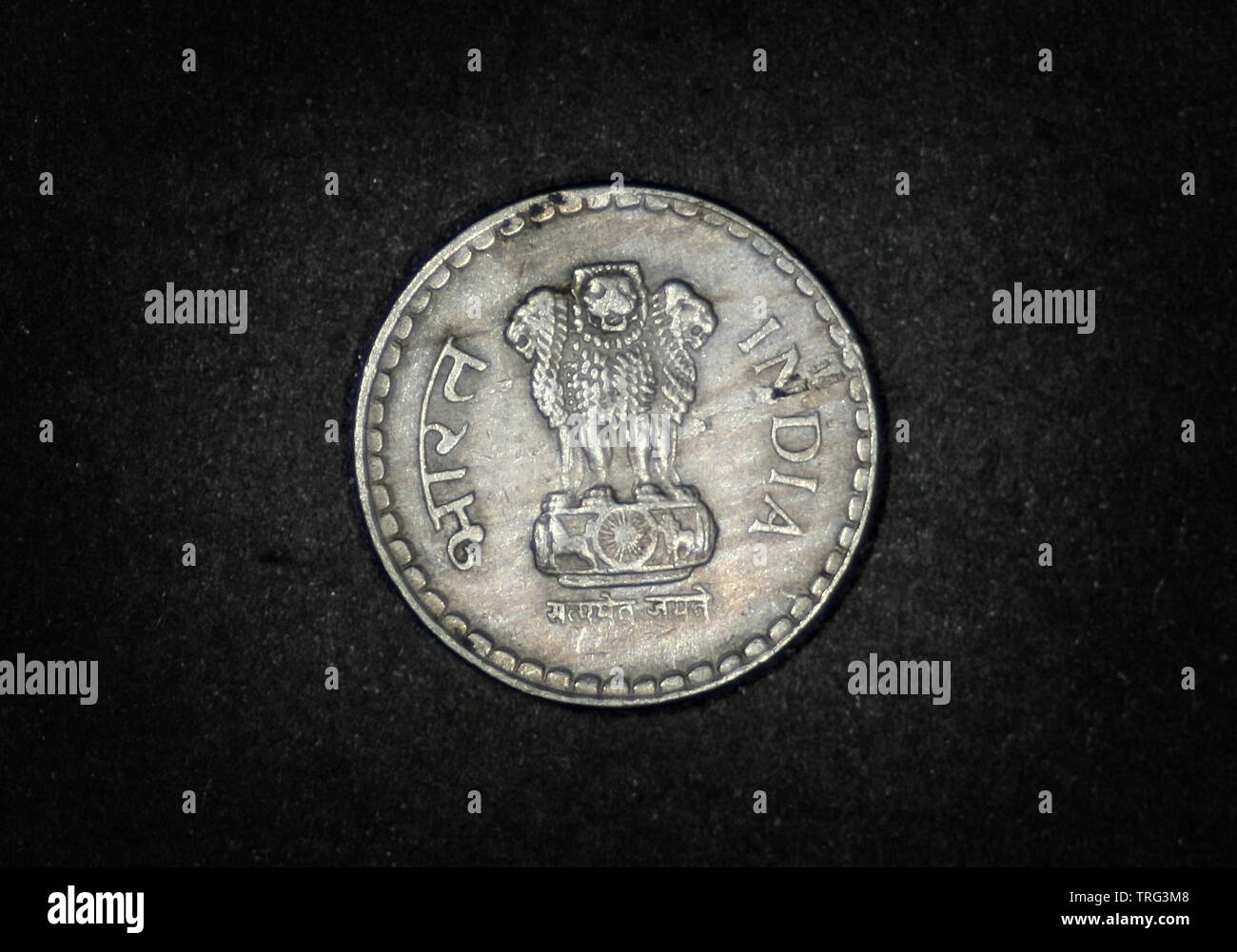Rupees and currency india hi-res stock photography and images - Alamy