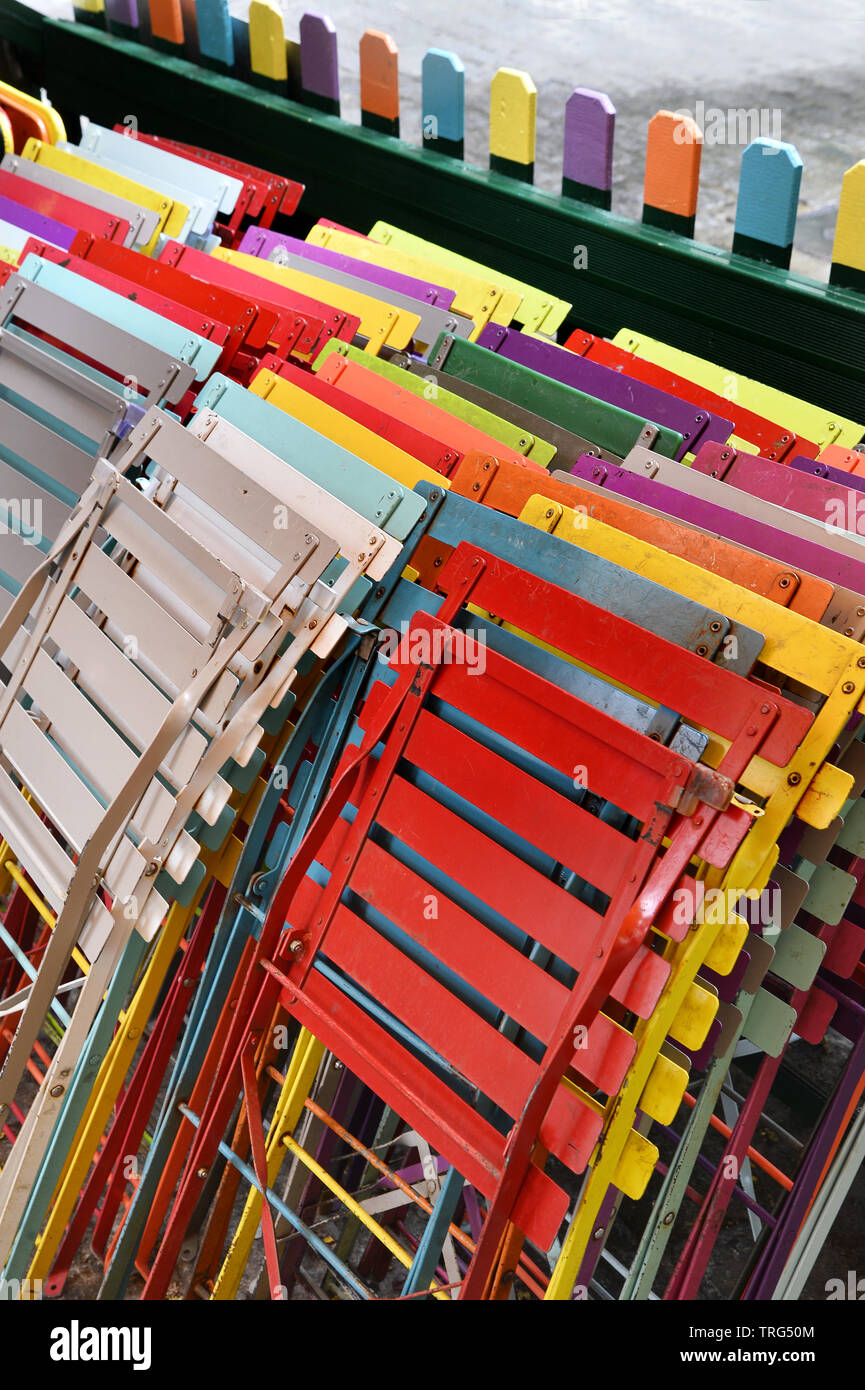 Traditional french folding chair hi-res stock photography and images ...