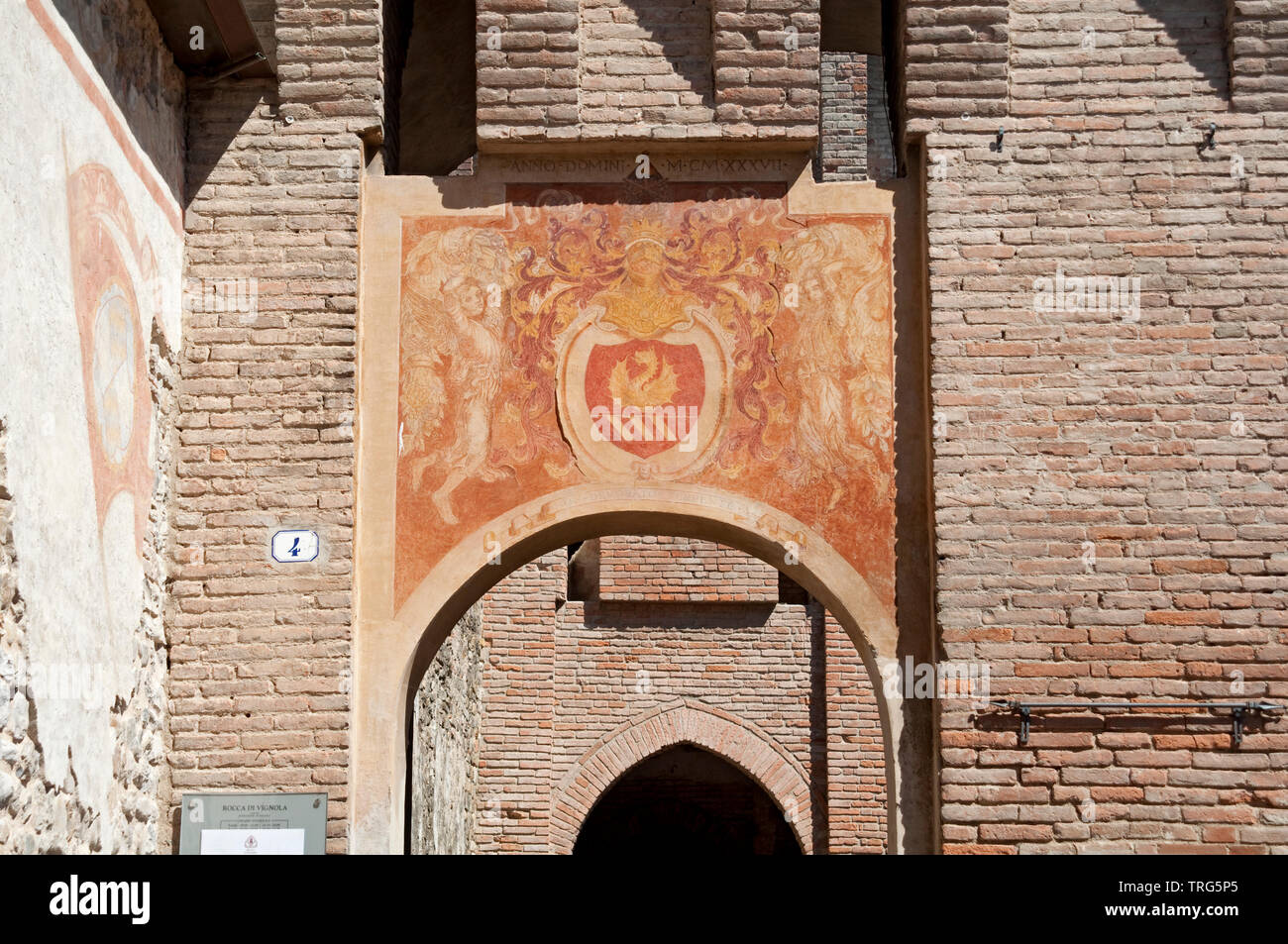 Castello di vignola hi-res stock photography and images - Alamy