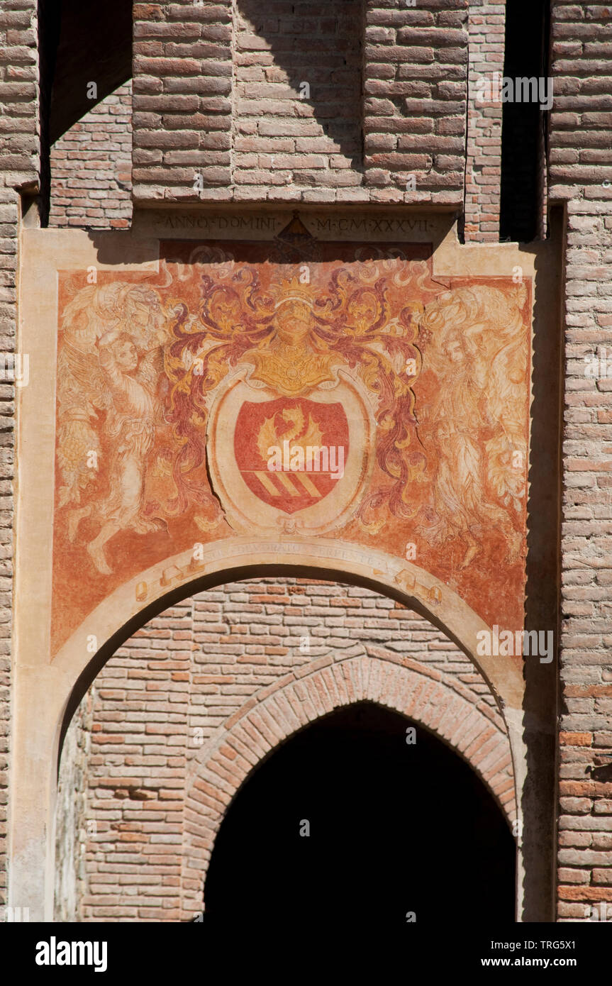 Castello di vignola hi-res stock photography and images - Alamy