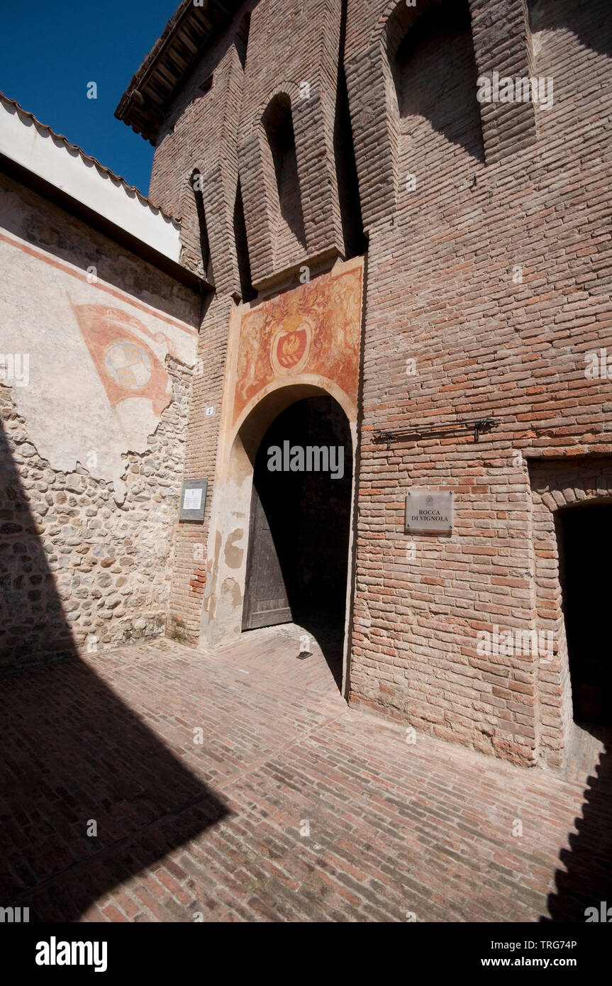 Castello di vignola hi-res stock photography and images - Alamy