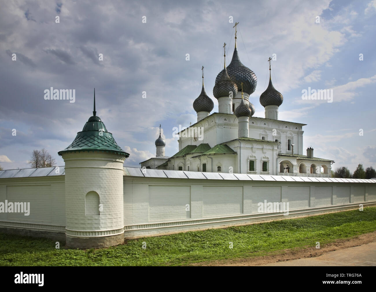 Yaroslavl convent exterior hi-res stock photography and images - Alamy