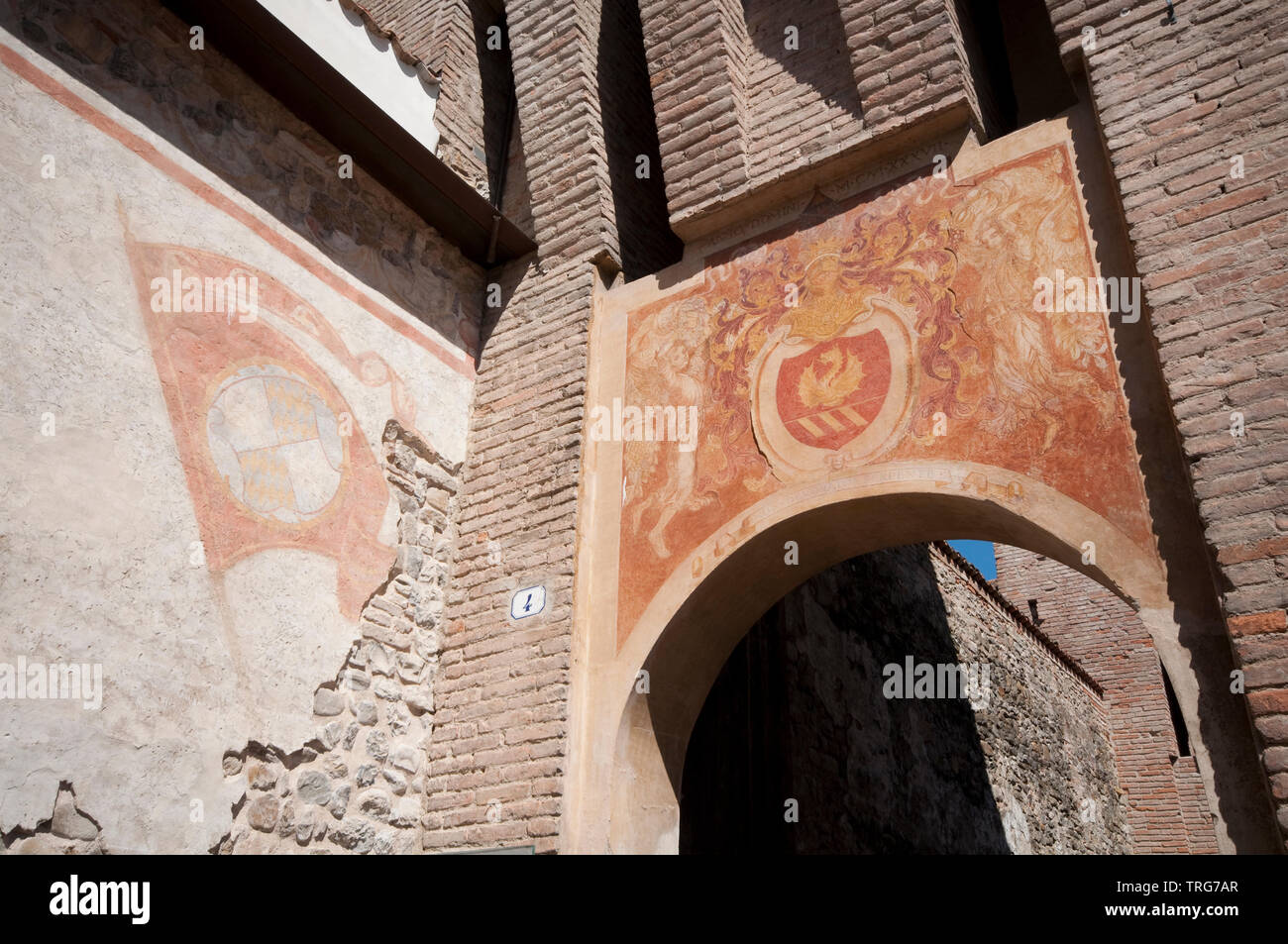 Castello di vignola hi-res stock photography and images - Alamy