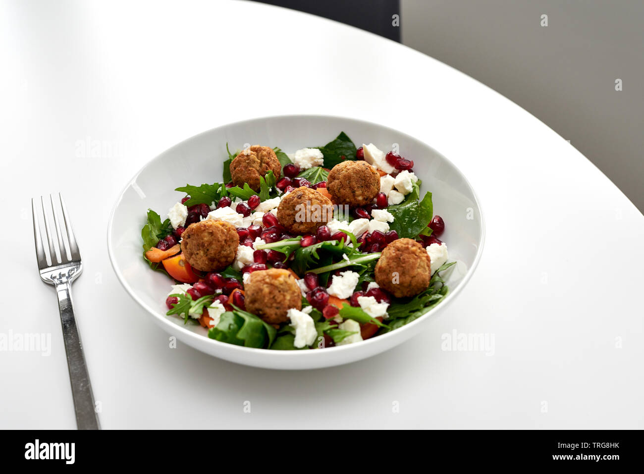 Falafel salad hi-res stock photography and images - Alamy