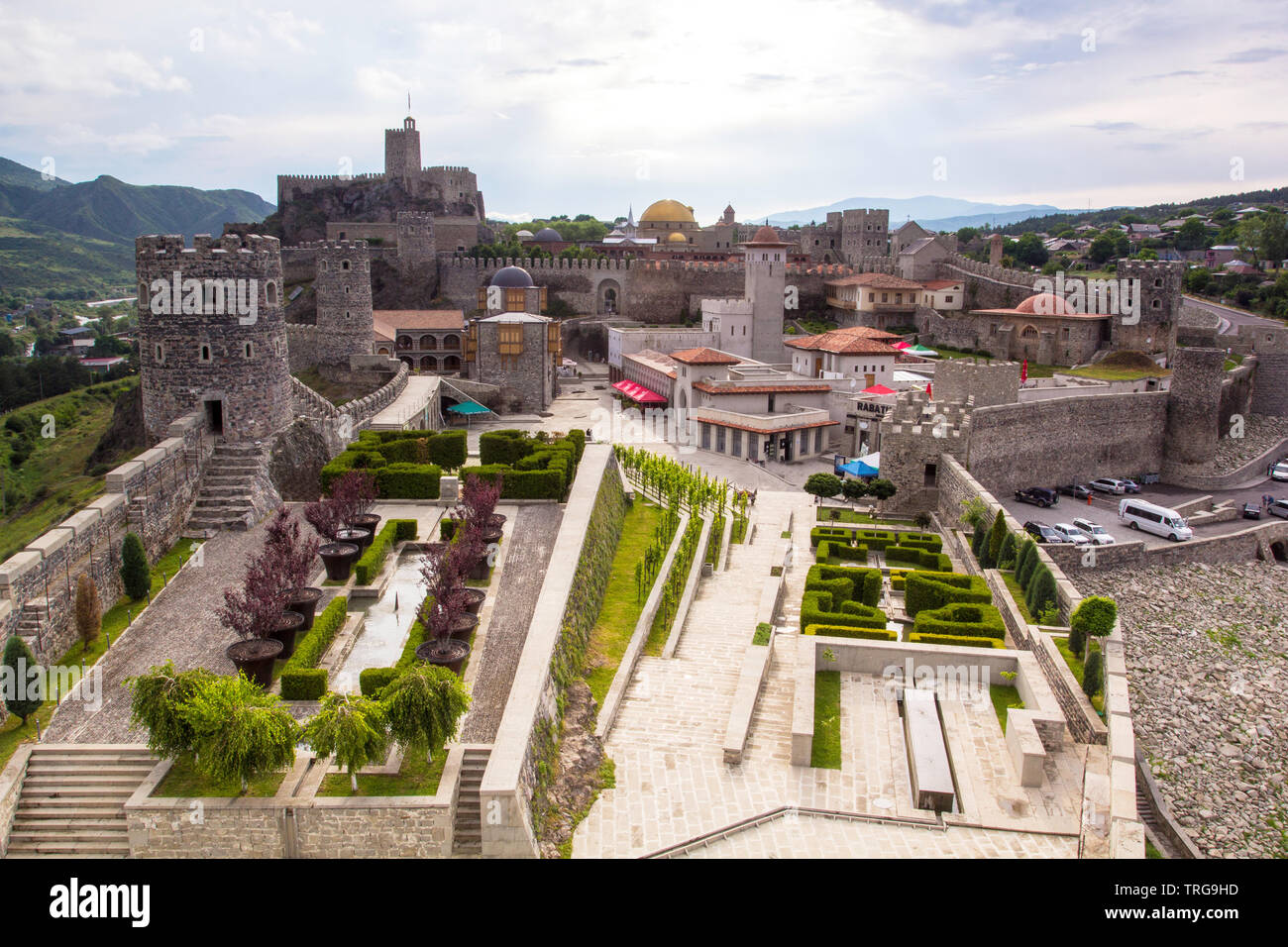 Georgian castle hi-res stock photography and images - Alamy