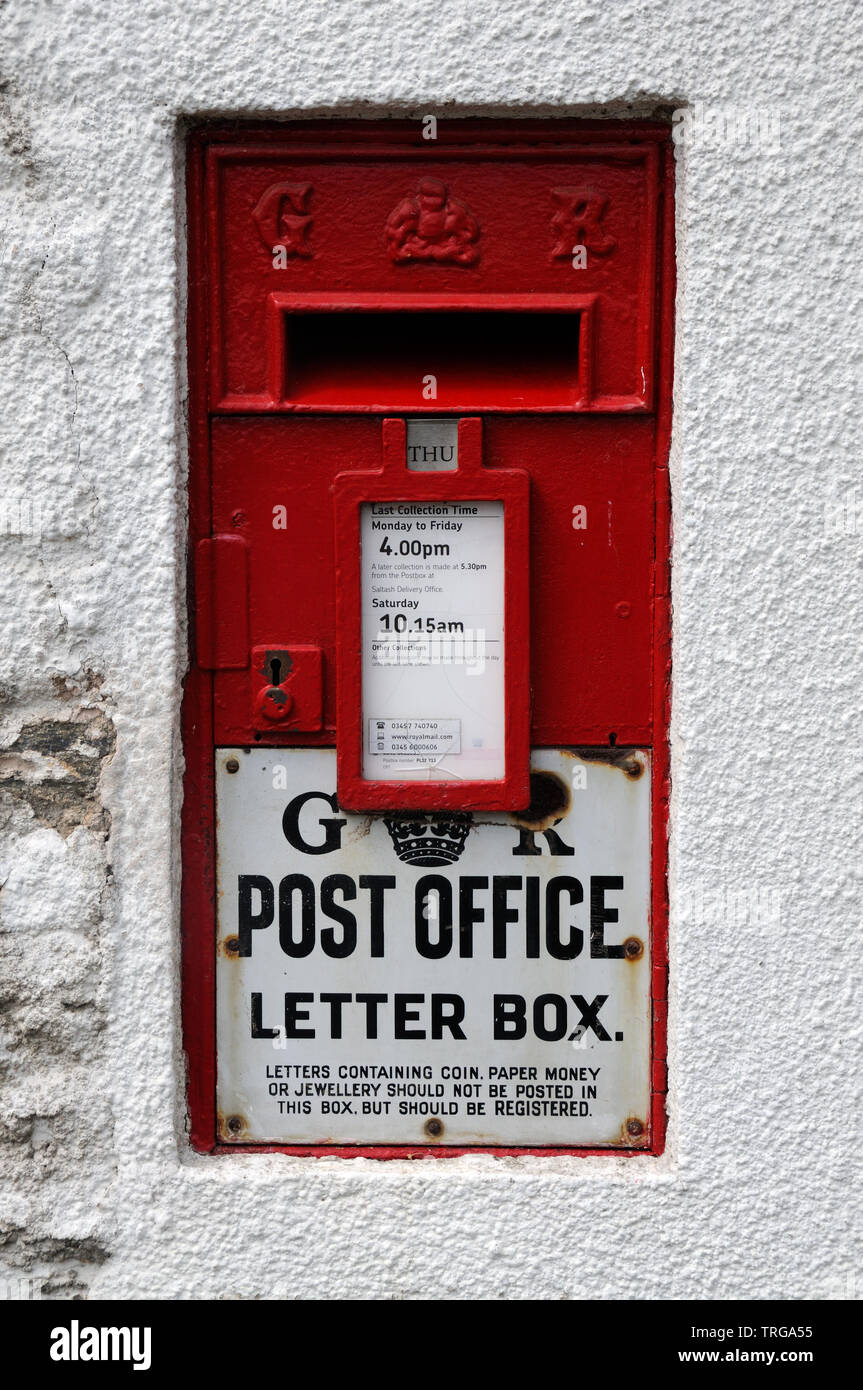 George v post box hi-res stock photography and images - Alamy