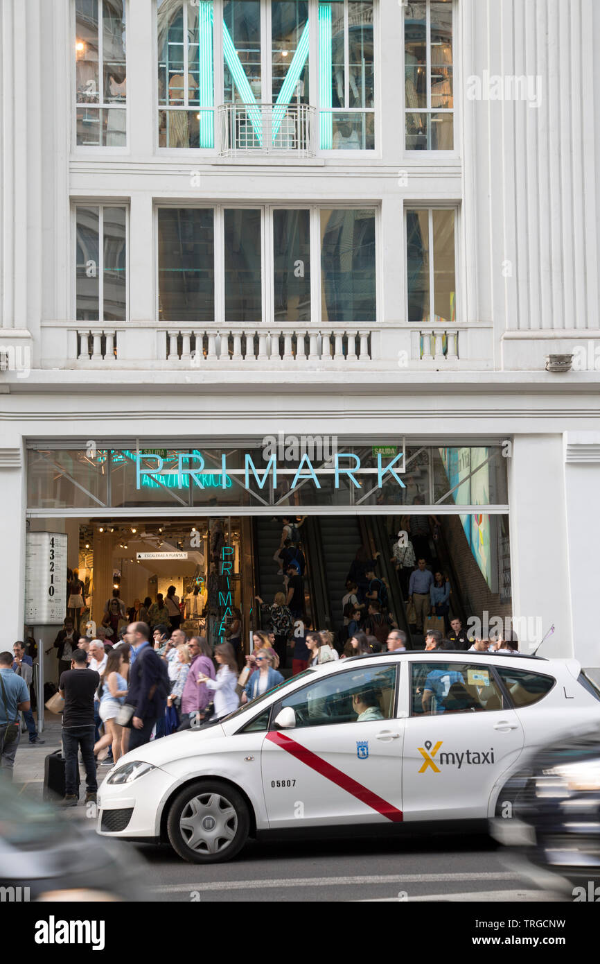 Primark Store and Taxi, Gran Via Street; Madrid; Spain Stock Photo - Alamy
