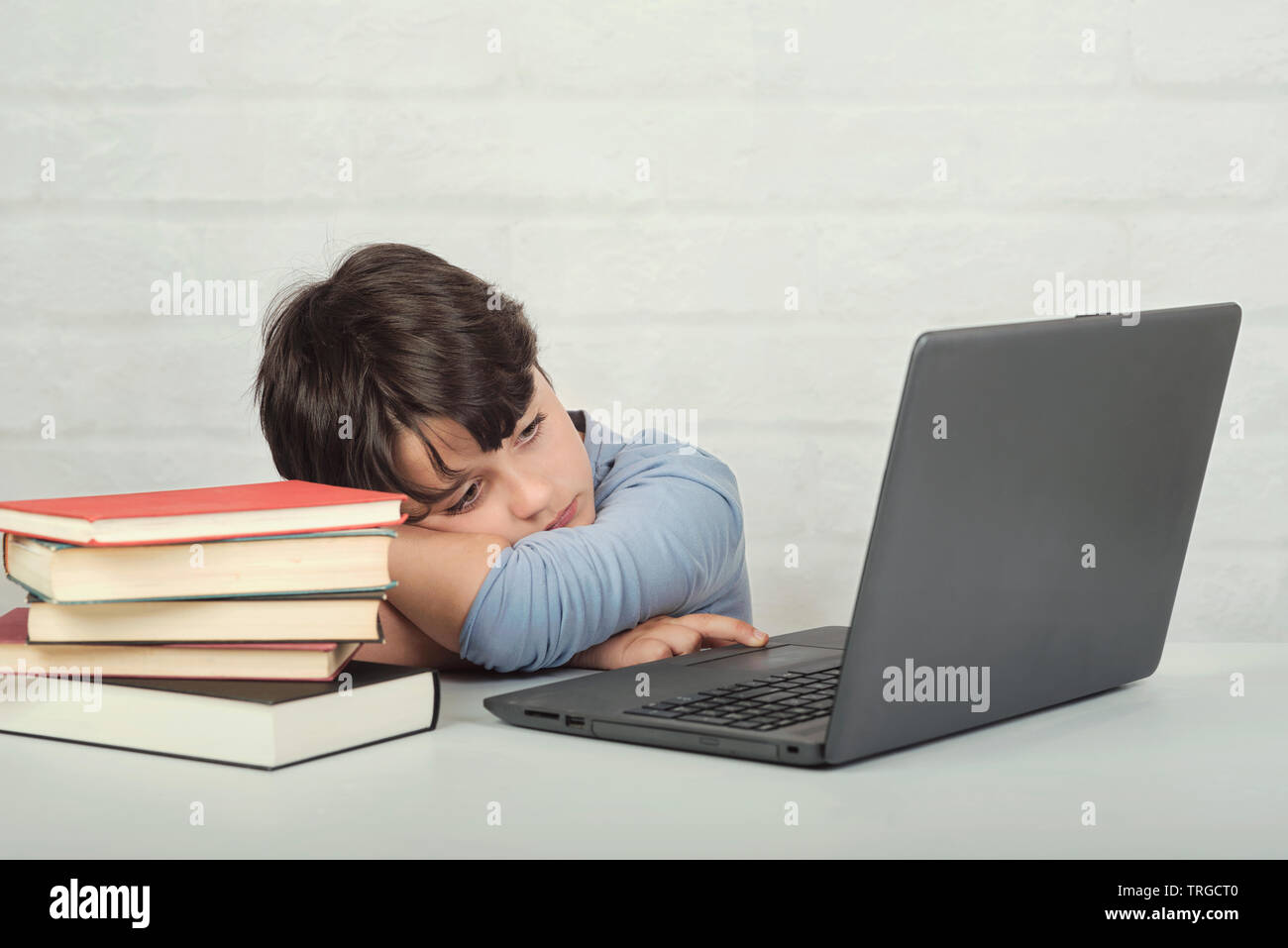 Depressed child computer hi-res stock photography and images - Alamy